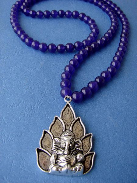Purple Jade and Pendant Ganesh, Necklace - Gemstone Necklaces - Rosaries